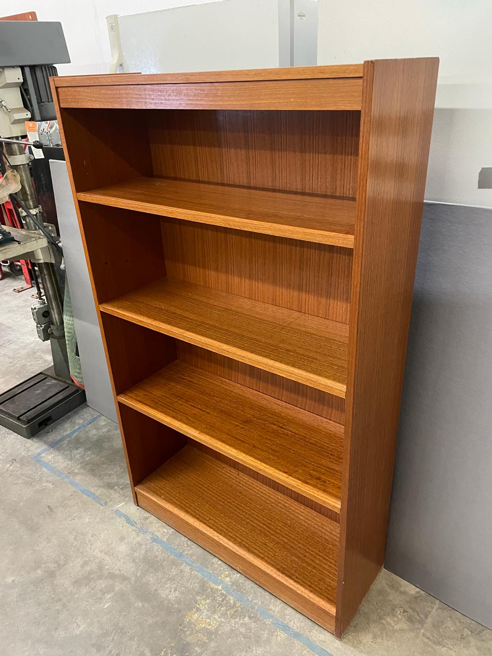 Used Bookcase - Medium Tone Veneer - 4 shelves 245098
